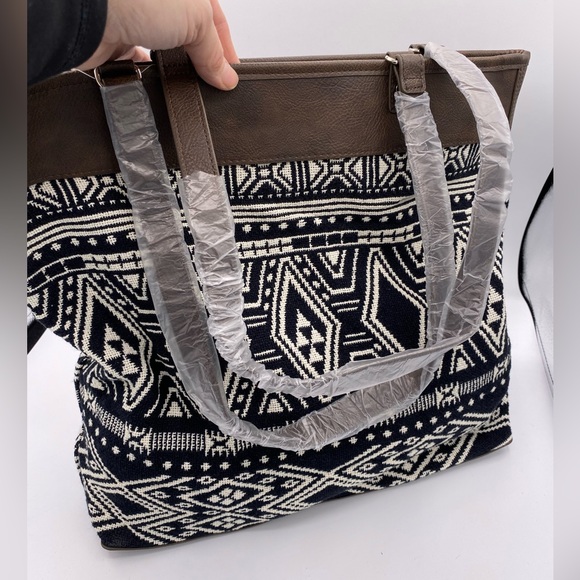 Thirty one- Jewell | Bags | Thirty One Rio Weave Reversible Utility ...